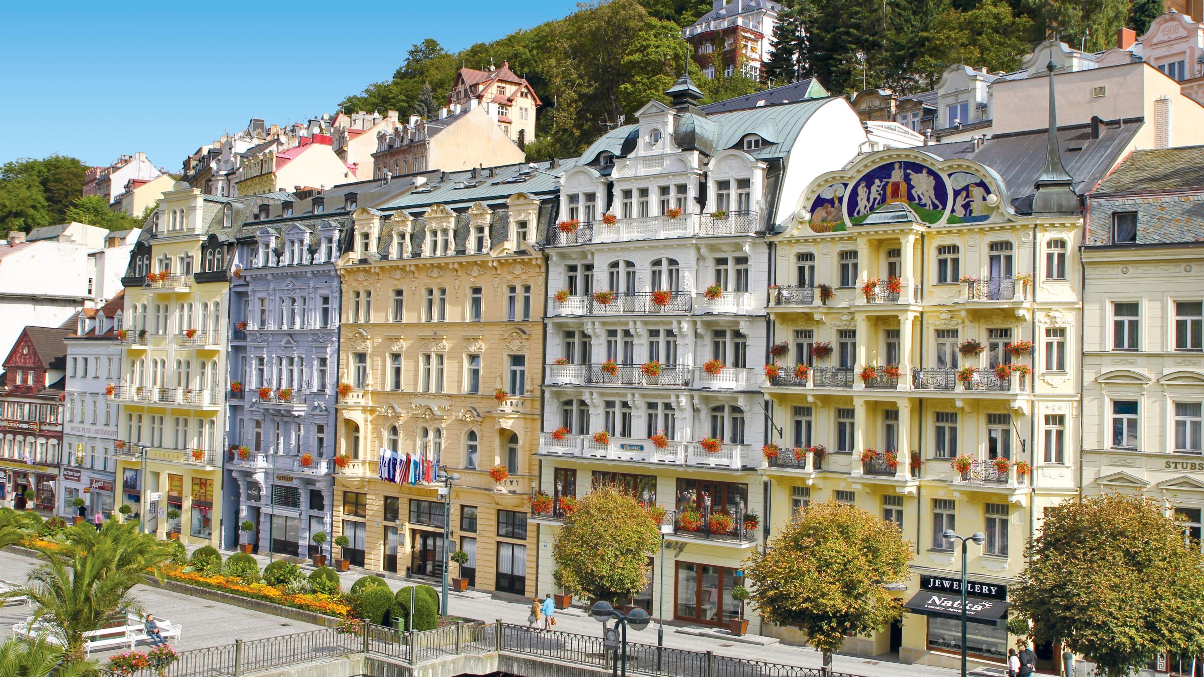 Thermen in Karlsbad | Erleben Sie eine schöne erholsame Auszeit